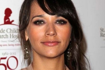 Amy Poehler, Rashida Jones comedies among NBC pilot orders ...