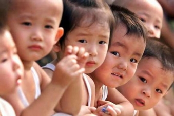 Change in one-child policy leads to strong baby boom in China ...