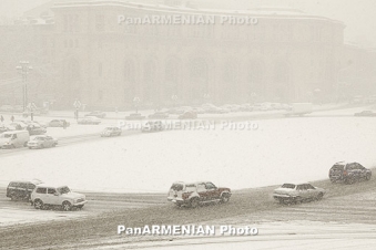 Yerevan sees record snowfall in 10 hours - PanARMENIAN.Net