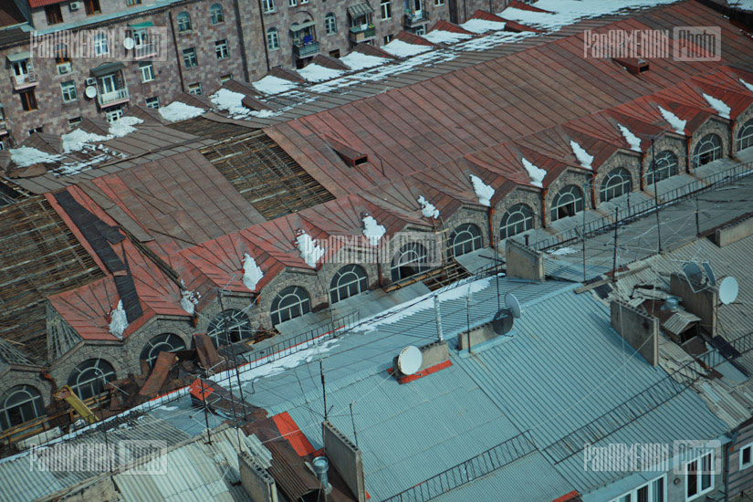 The roof of Yerevan's covered market (Pak Shuka) (photoset ...