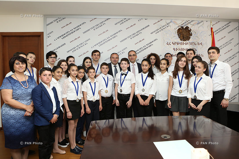 Minister of education Levon Mkrtchyan rewards participants of 12th ...
