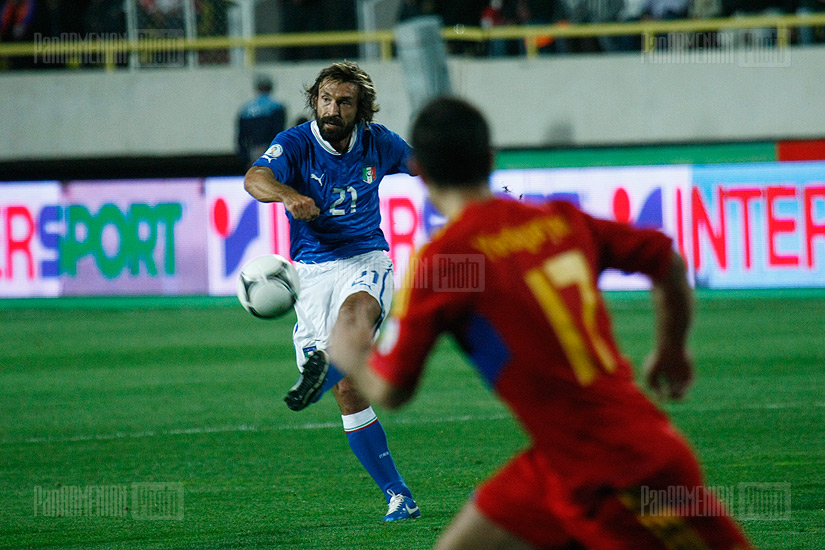 Armenia-Italy football match (photoset) - PanARMENIAN Photo