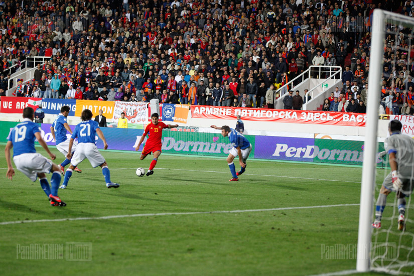 Armenia-Italy football match - PanARMENIAN Photo