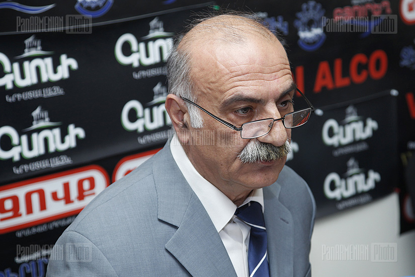 Press conference of Martun Matevosyan (photoset) - PanARMENIAN Photo
